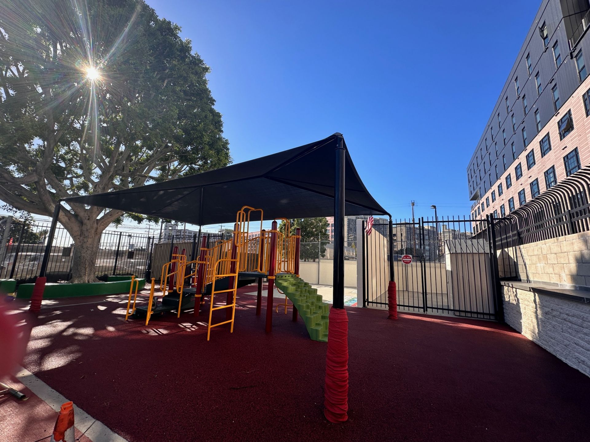 Charter Elementary School – Para Los Niños